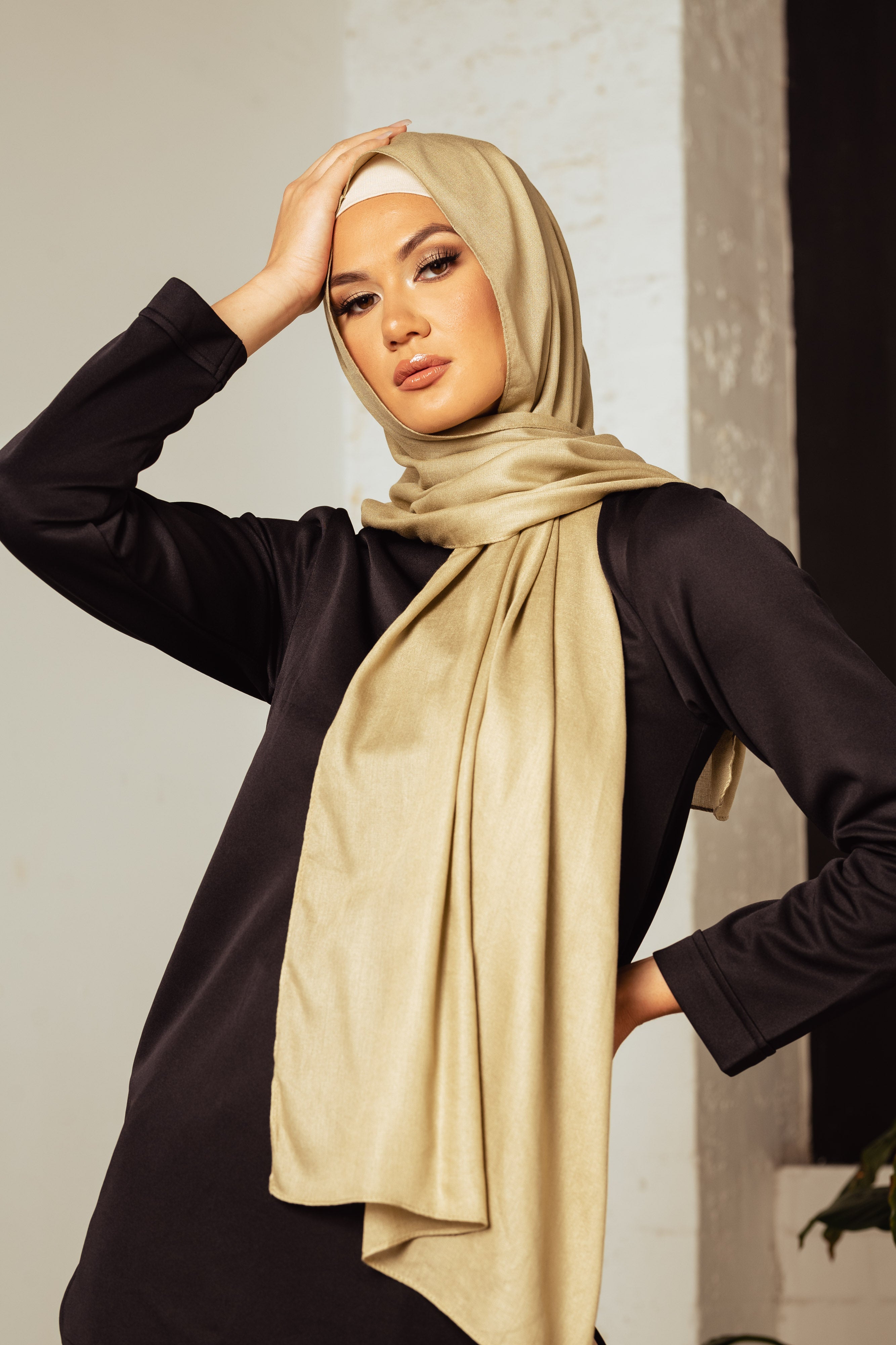Light Sand Demure Headscarf – SOFINAS