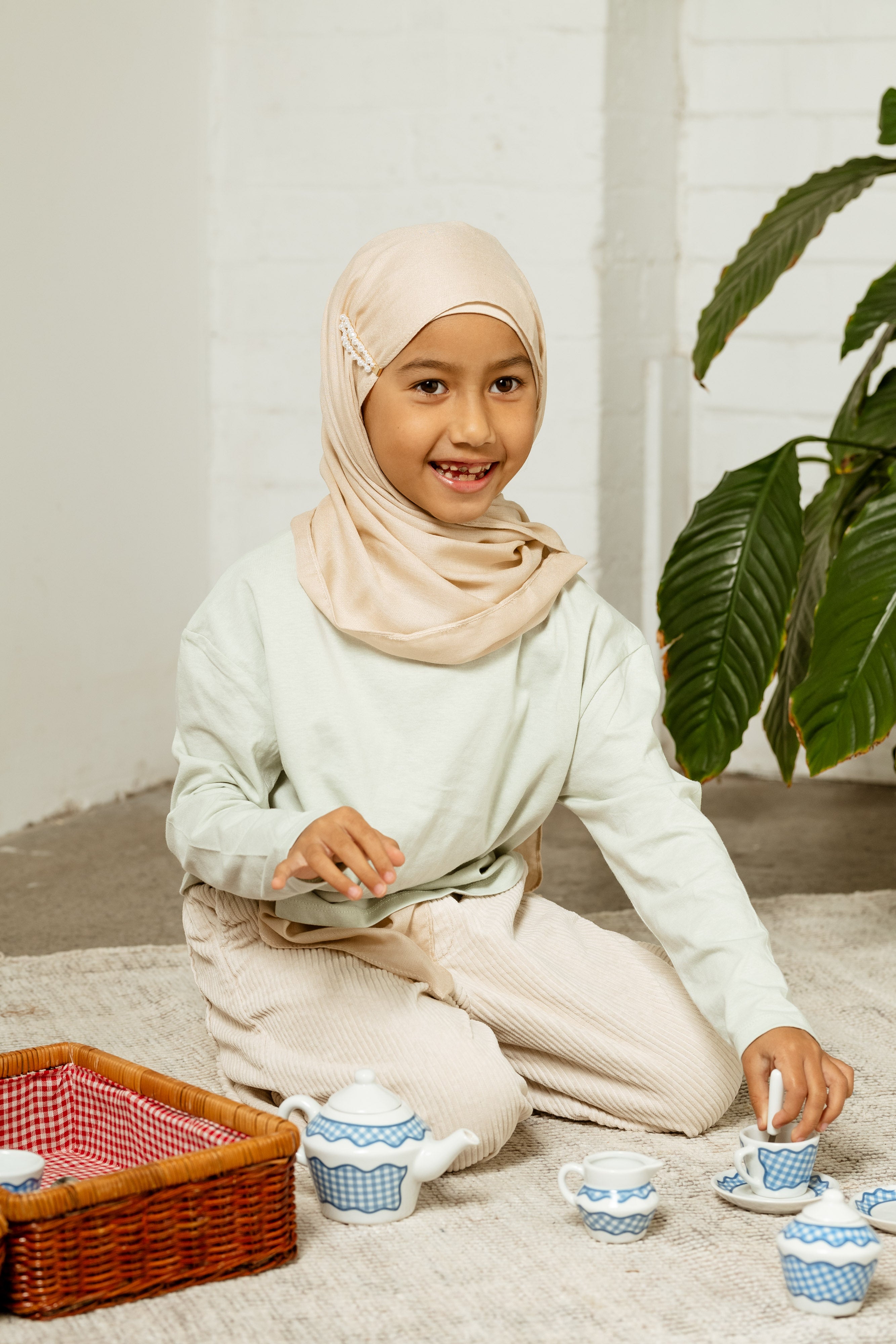 Bisque Demure Headscarf – SOFINAS