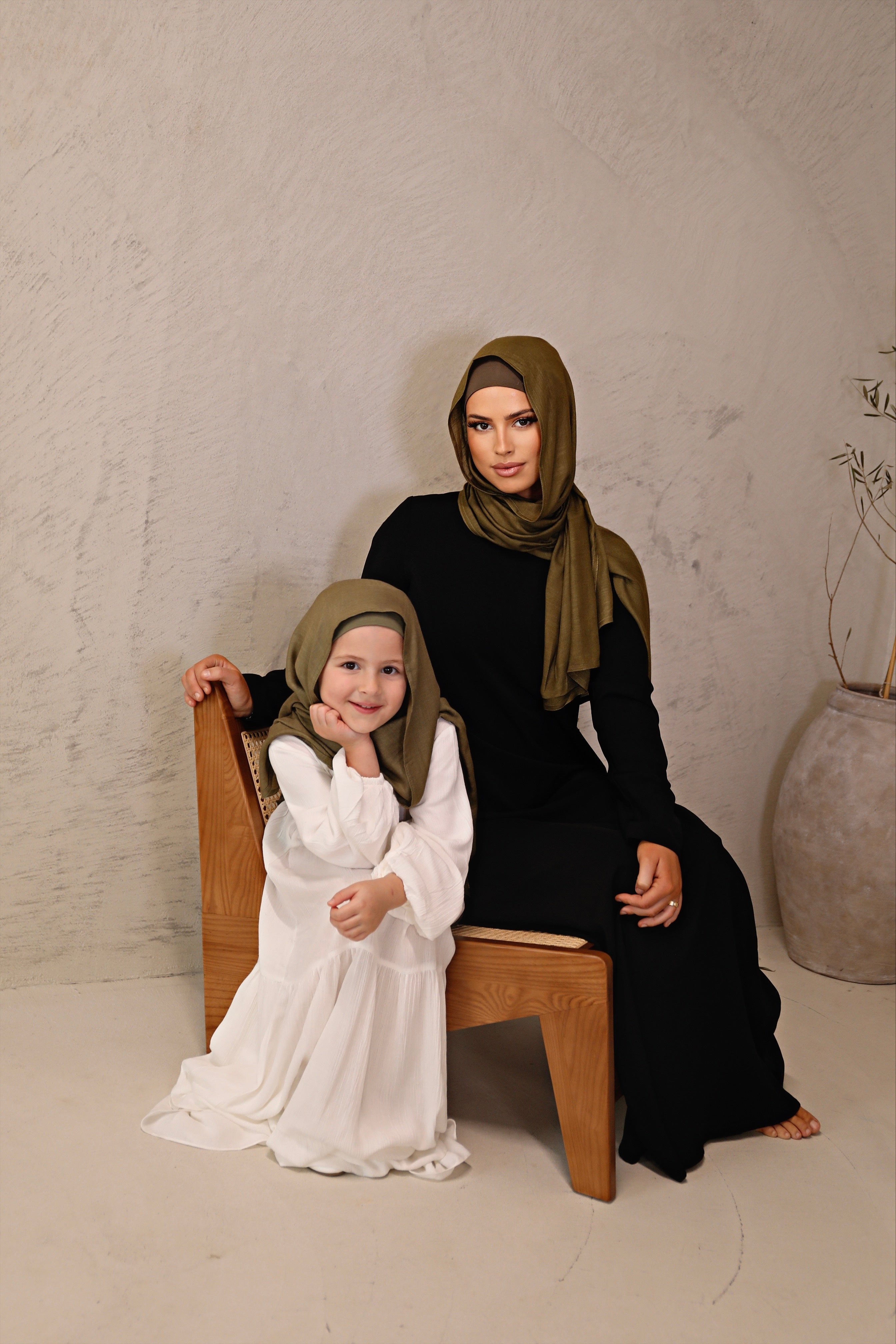 Riffle Green Modal Slub Scarves – SOFINAS