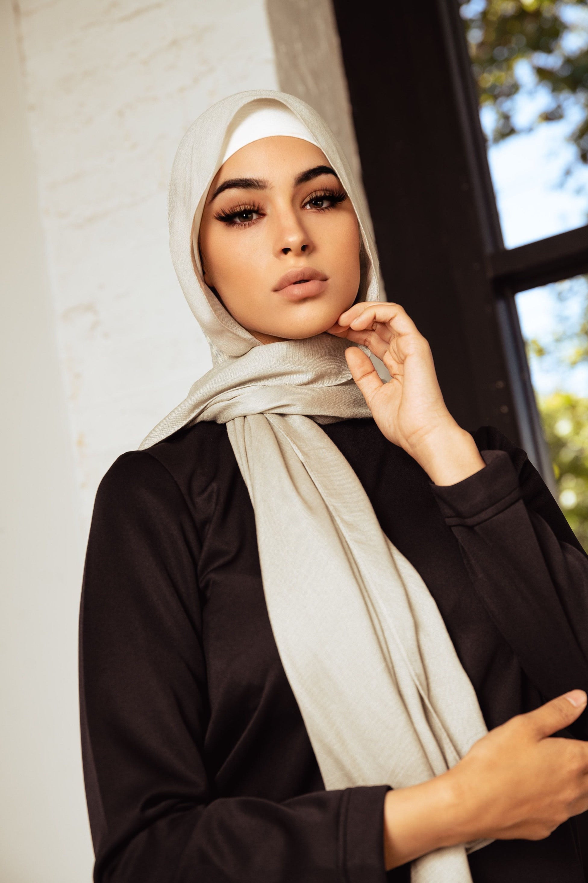 French Grey Demure Headscarf – SOFINAS